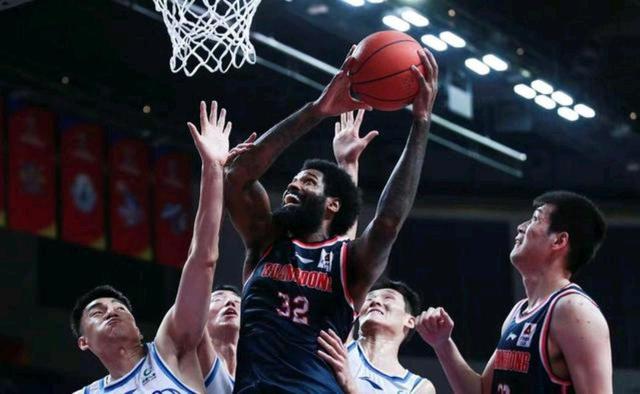 CBA3消息：邱彪弃用得分王 杨毅捧杀张镇麟 广东水货内线面临下岗_PP视频体育频道