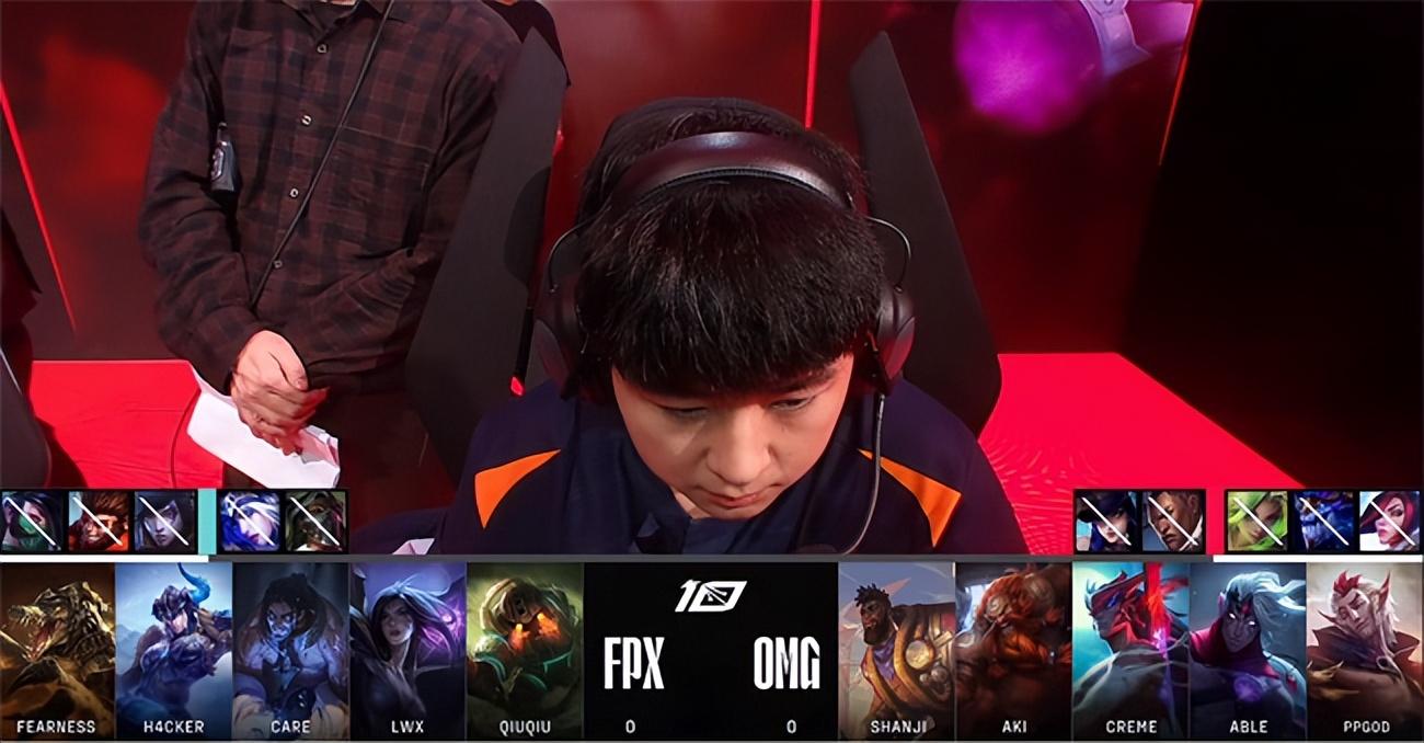LOL-LPL：Aki酒桶怒抢大龙制裁“H4cker奥特曼”，OMG 2-1击败FPX_PP视频体育频道