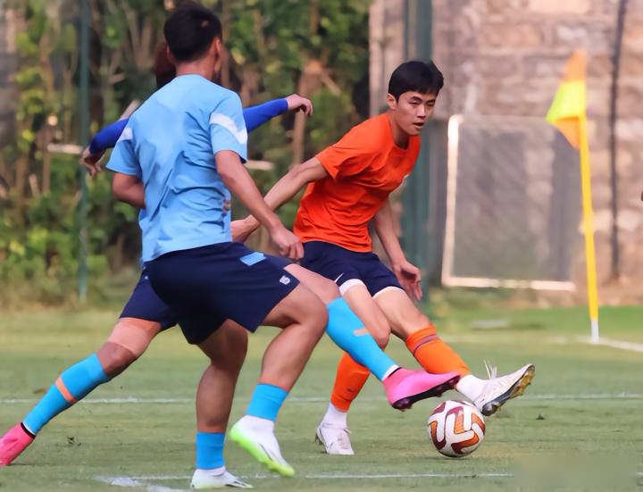 山东泰山U21友谊赛3-2中甲济南兴州：高镜淳、闫添颐建功_PP视频体育频道