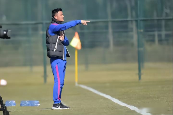 U21联赛 |4-0海牛 申花获亚军 于涛荣膺最佳教练员_PP视频体育频道