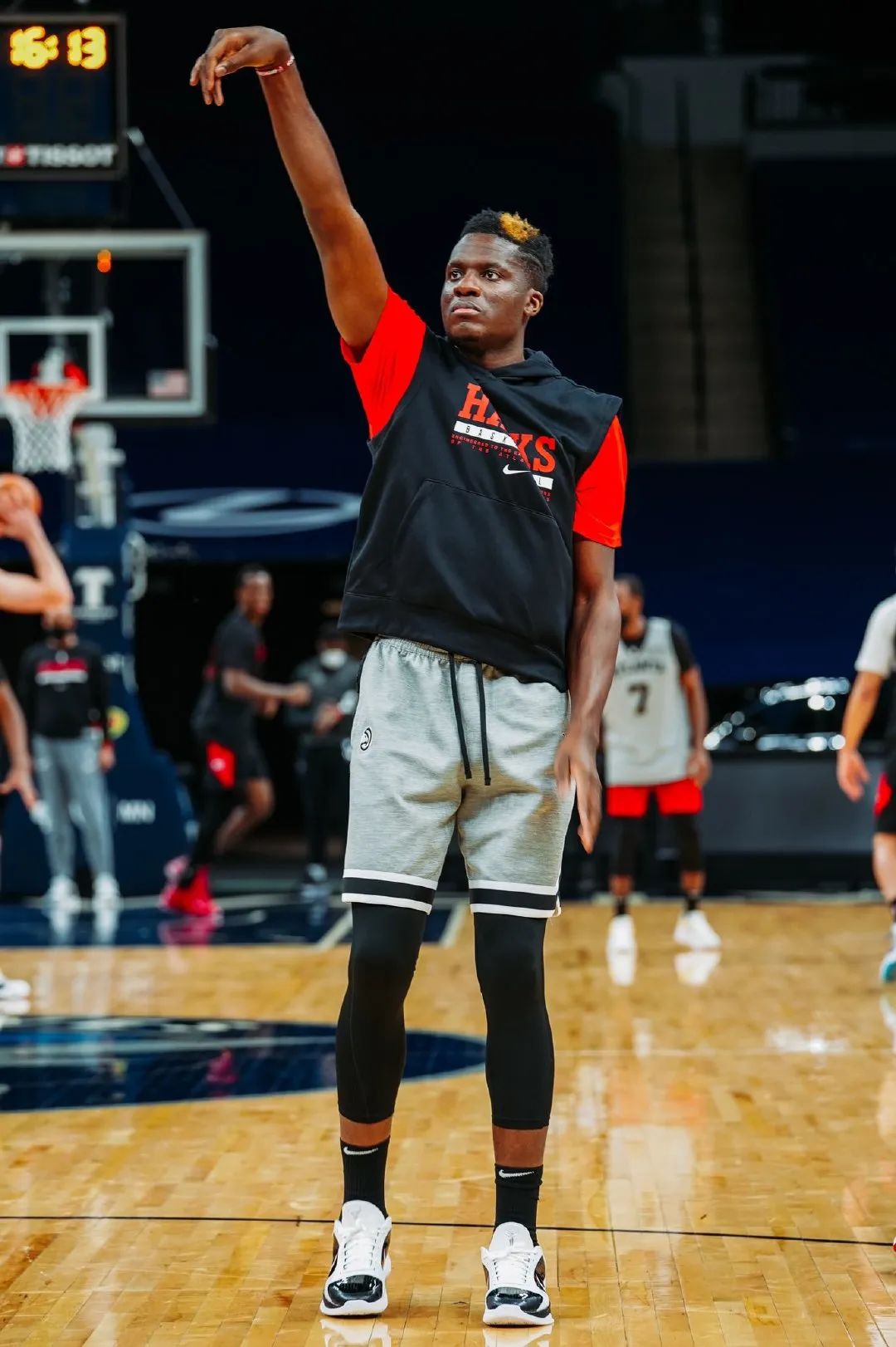 NBA【老鹰 vs 雄鹿】瘦死的雄鹿也比老鹰大！稳场推荐！_PP视频体育频道